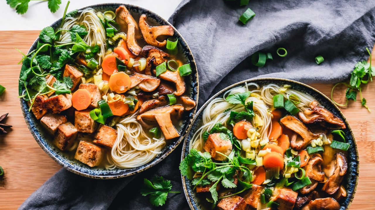 How Many Vegans Are In The World? Global Vegan Trends 2024